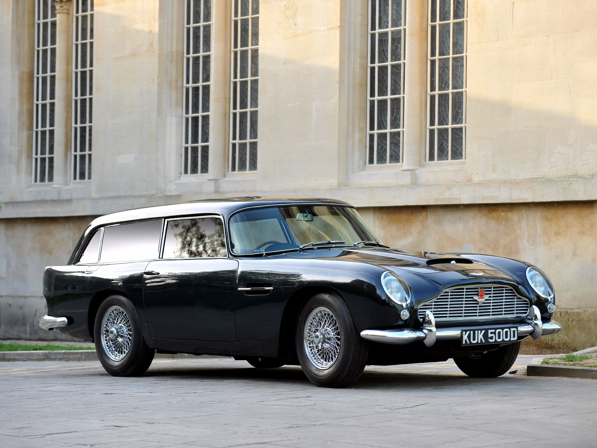 Aston Martin DB5 Shooting Brake : un graal inaccessible