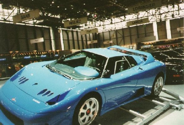 Rinspeed EB110 Cyan: une drôle de Bugatti