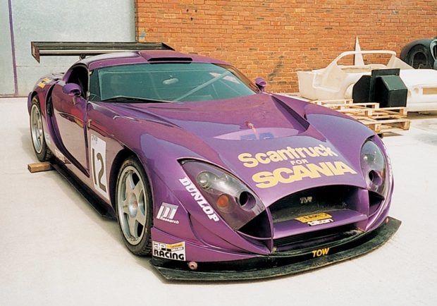 TVR Speed 12 : la terrifiante supercar de Blackpool